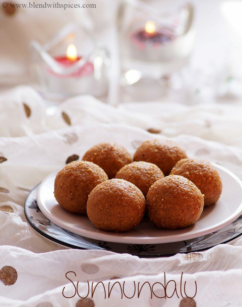 Sunnundalu Recipe - Traditional Andhra Urad Dal Jaggery Laddu Video