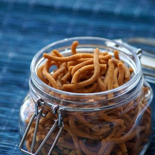 How to Make the Best Garlic Karasev Recipe - Easy Diwali Snack Recipe