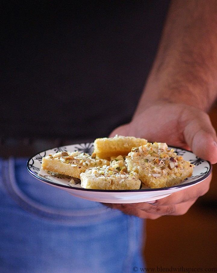 Sweet Bread Toast Recipe with Cardamom & Nuts - Crispy Teatime Snack!