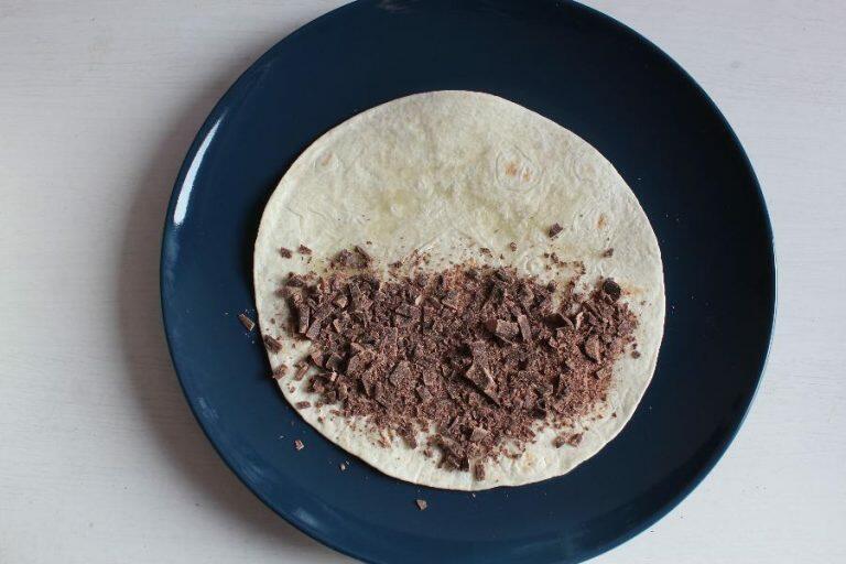 Chocolate Quesadilla Recipe - How to Make Mexican Chocodilla Recipe