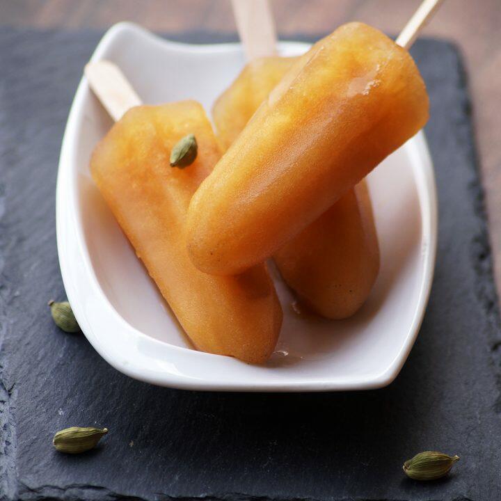 Panakam Popsicles Recipe - Healthy Jaggery & Pepper Ice Pops Recipe