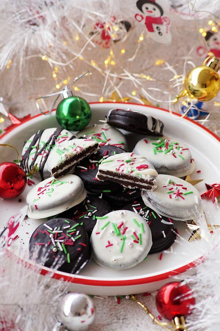 Chocolate Covered Oreos - No-Bake Cookies for Holidays!