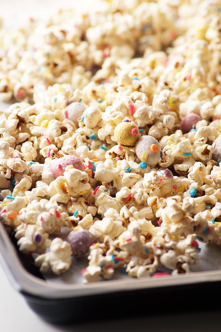 White Chocolate Easter Popcorn