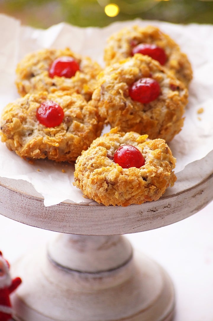 Old Fashioned Cherry Wink Cookies Recipe