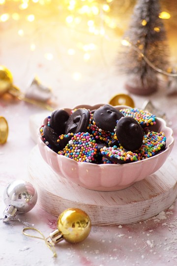 Chocolate Nonpareils