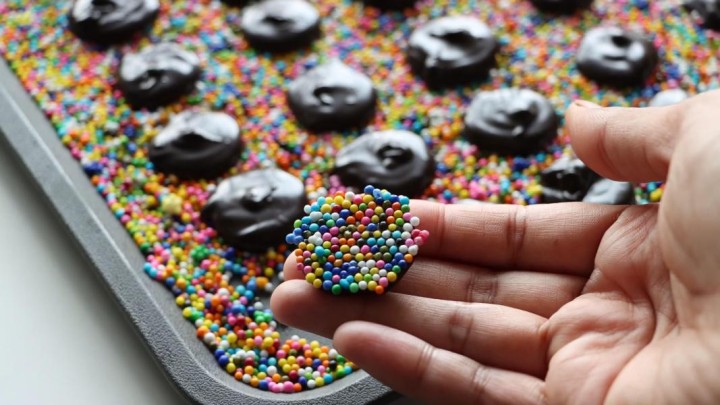 Chocolate Nonpareils