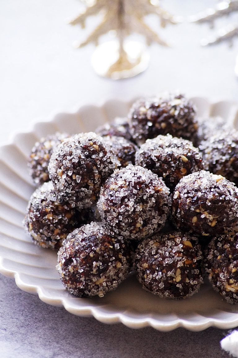 Sugar Plums ( Old-fashioned Christmas Treat)